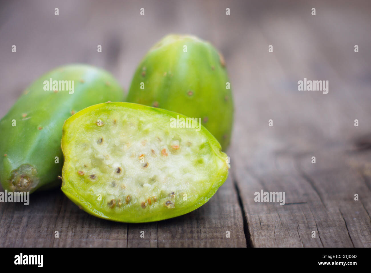 Tuna cactus hi-res stock photography and images - Alamy