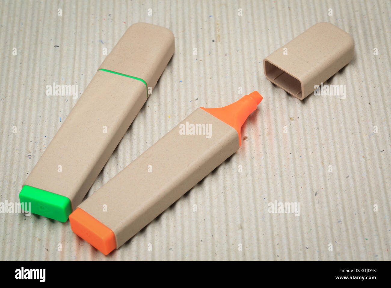 Blue highlighter and paper hi-res stock photography and images - Alamy