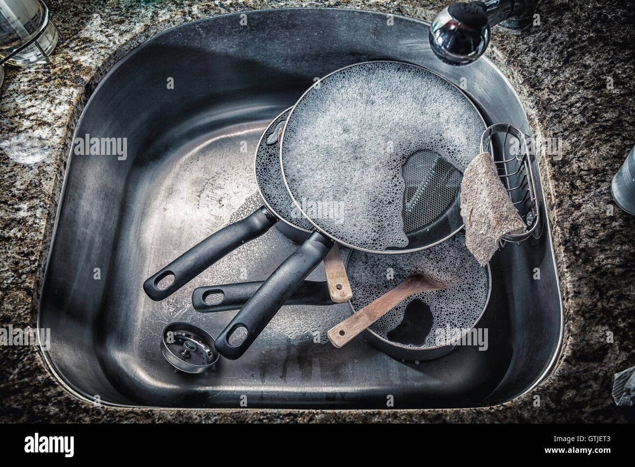 Common chores hi-res stock photography and images - Alamy