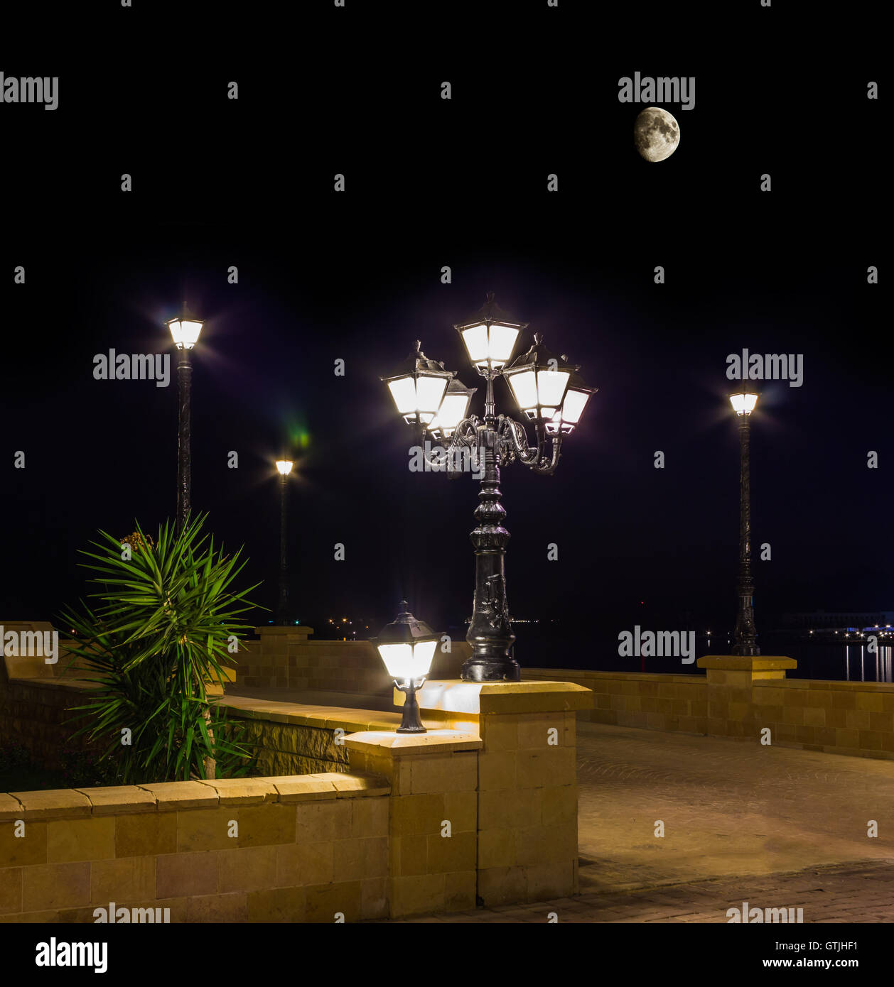 Quay resort of Hurghada at night Stock Photo - Alamy