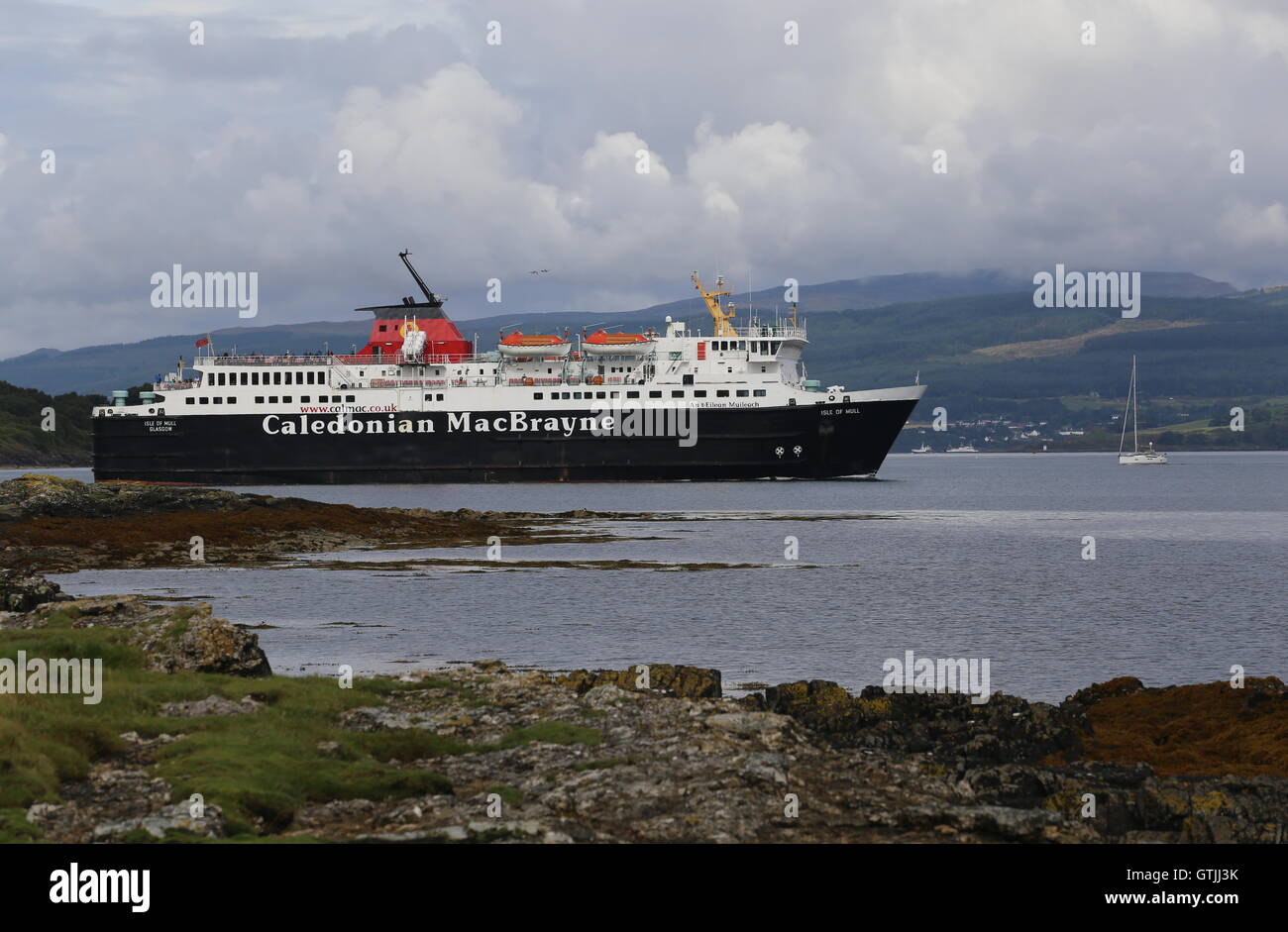 Calmac ferry MV Isle of Mull departing Craignure Mull Scotland ...