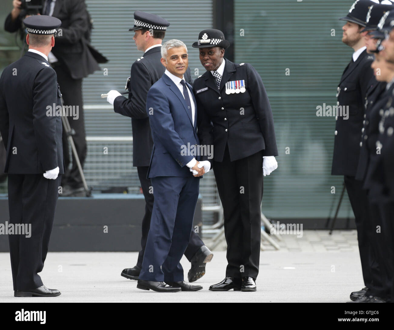 Mayor of London Mayor Sadiq Khan with Superintendent Robyn Williams ...