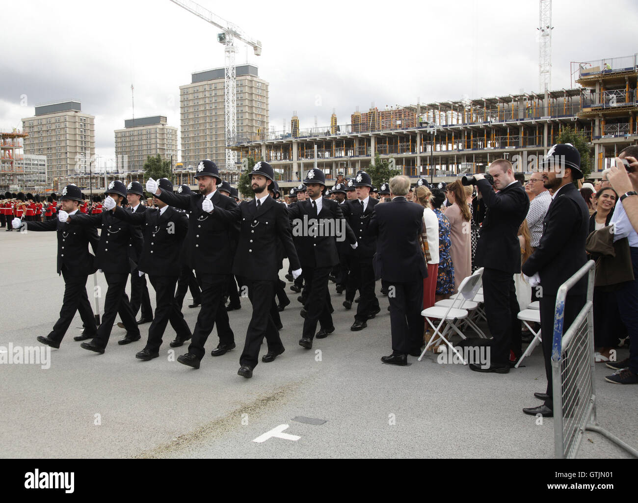 Police passing out parade uk hi-res stock photography and images - Alamy
