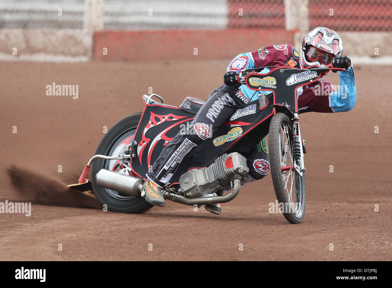 Adam Shields rides for Lakeside Hammers during pre-season speedway ...
