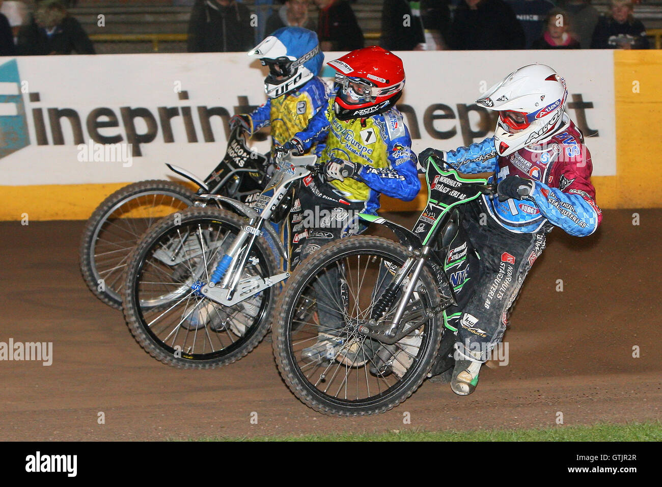 Heat 6: Peter Ljung (white), Bjarne Pedersen (red) and Simon Gustafsson ...