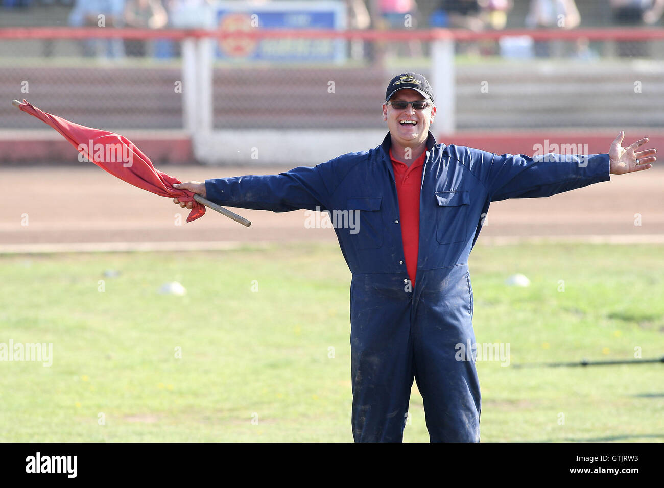 Track staff enjoy the meeting - Hackney Hawks vs Stoke Potters ...