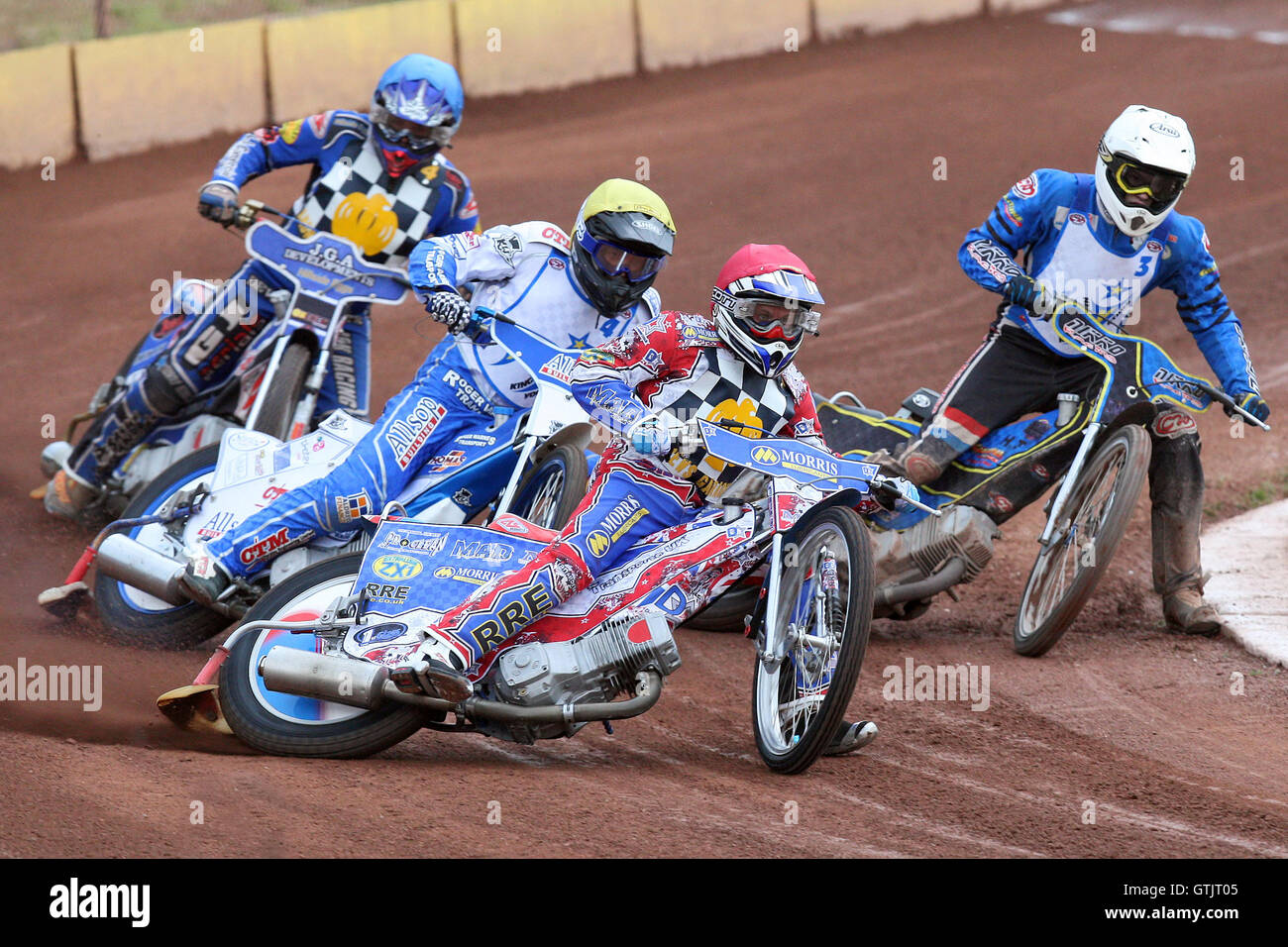 Heat 3: David Mason (red), Lewis Kerr (yellow), Oliver Rayson (white ...