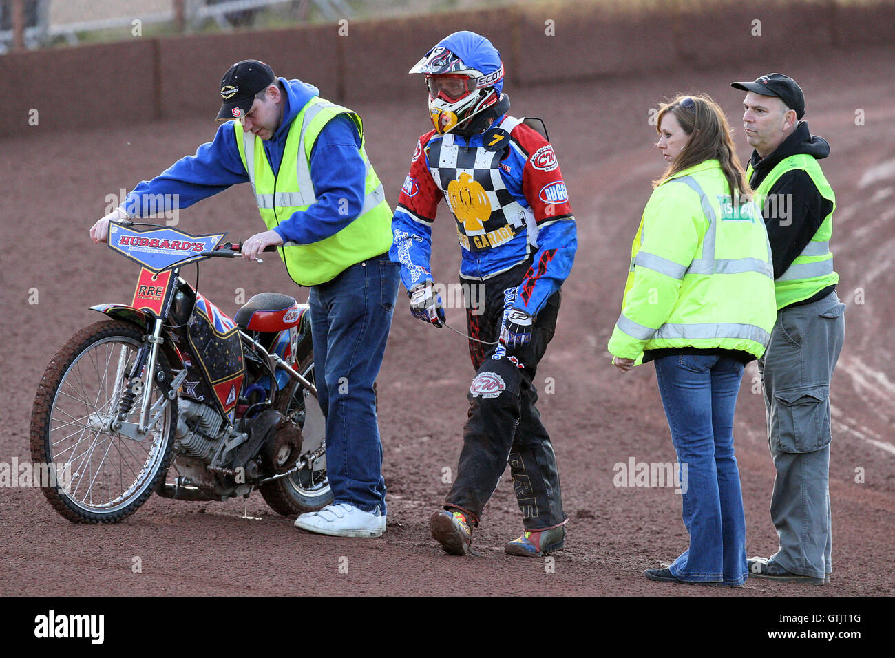Heat 2: Shane Hazleden leaves the track having crashed out - Hackney ...