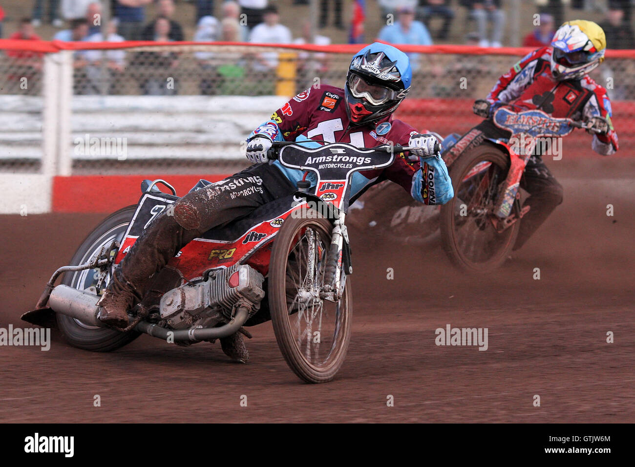 Heat 2: Stuart Robson (blue) and James Wright - Lakeside Hammers vs ...