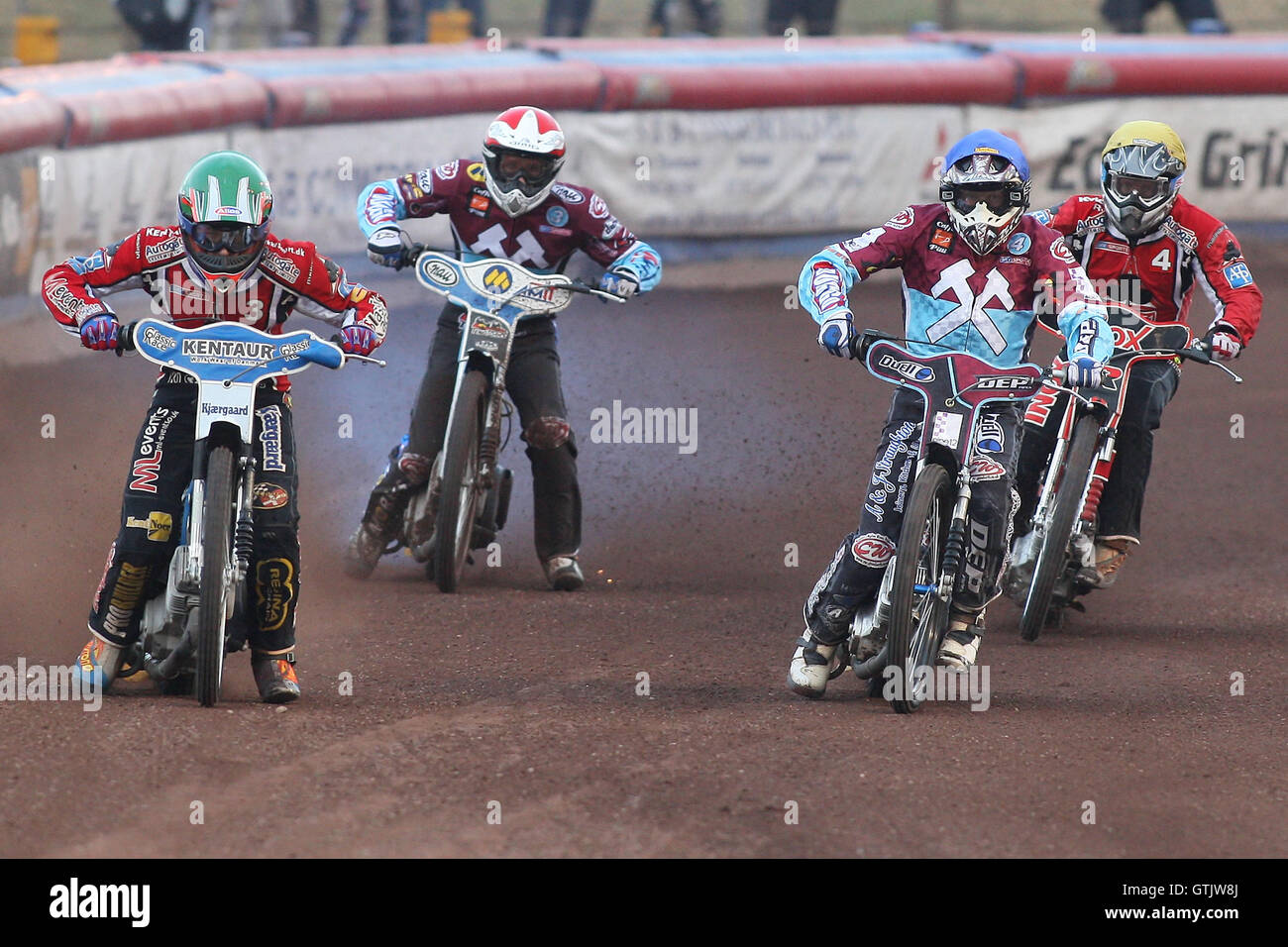 Heat 3: Patrick Hougaard (green), Kauko Nieminen (blue), Piotr ...