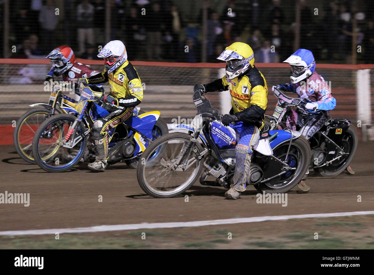Heat 8: Kim Nilsson (red), Rob Mear (blue), Aaron Summers (white) and ...