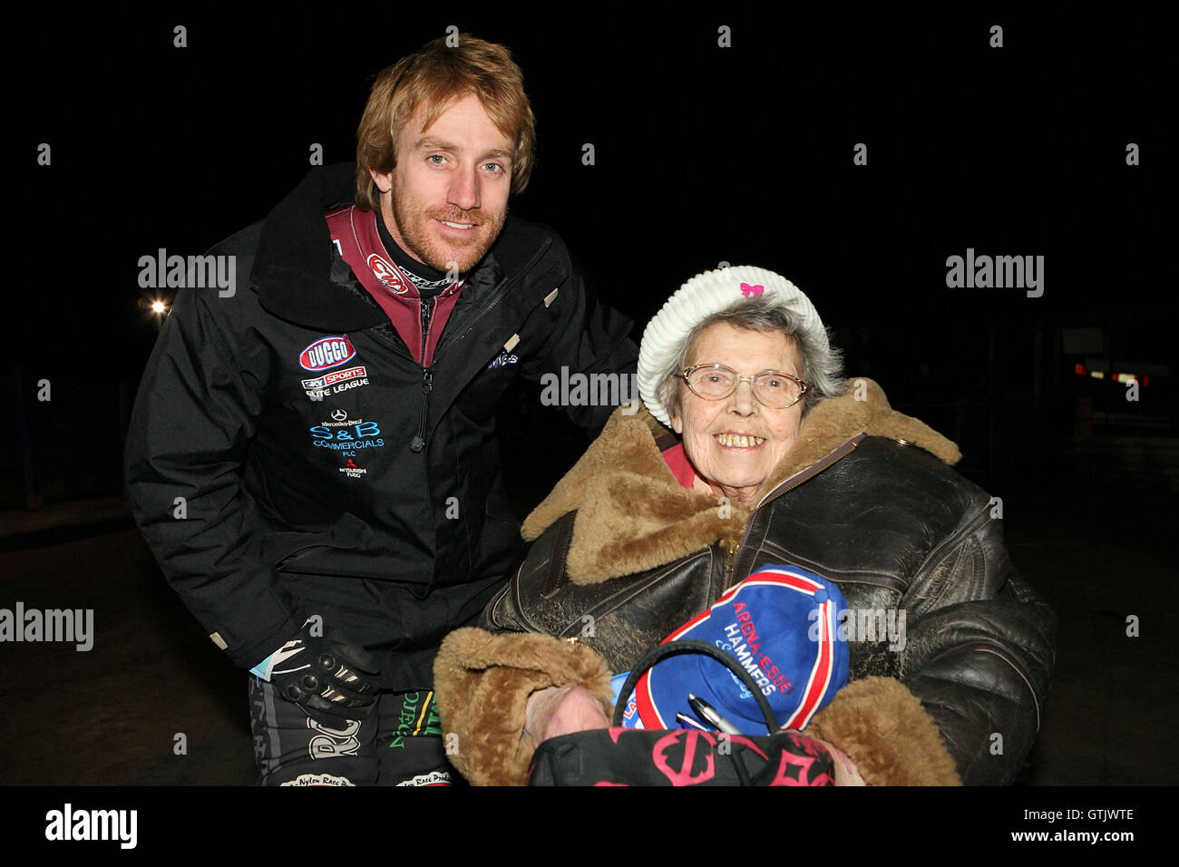 Adam Shields with the Lakeside mascot - Lakeside Hammers vs Coventry ...