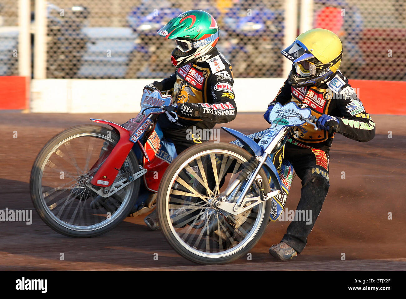 Heat 8: Oliver Allen (green) and Stanislaw Burza - Lakeside Hammers vs ...