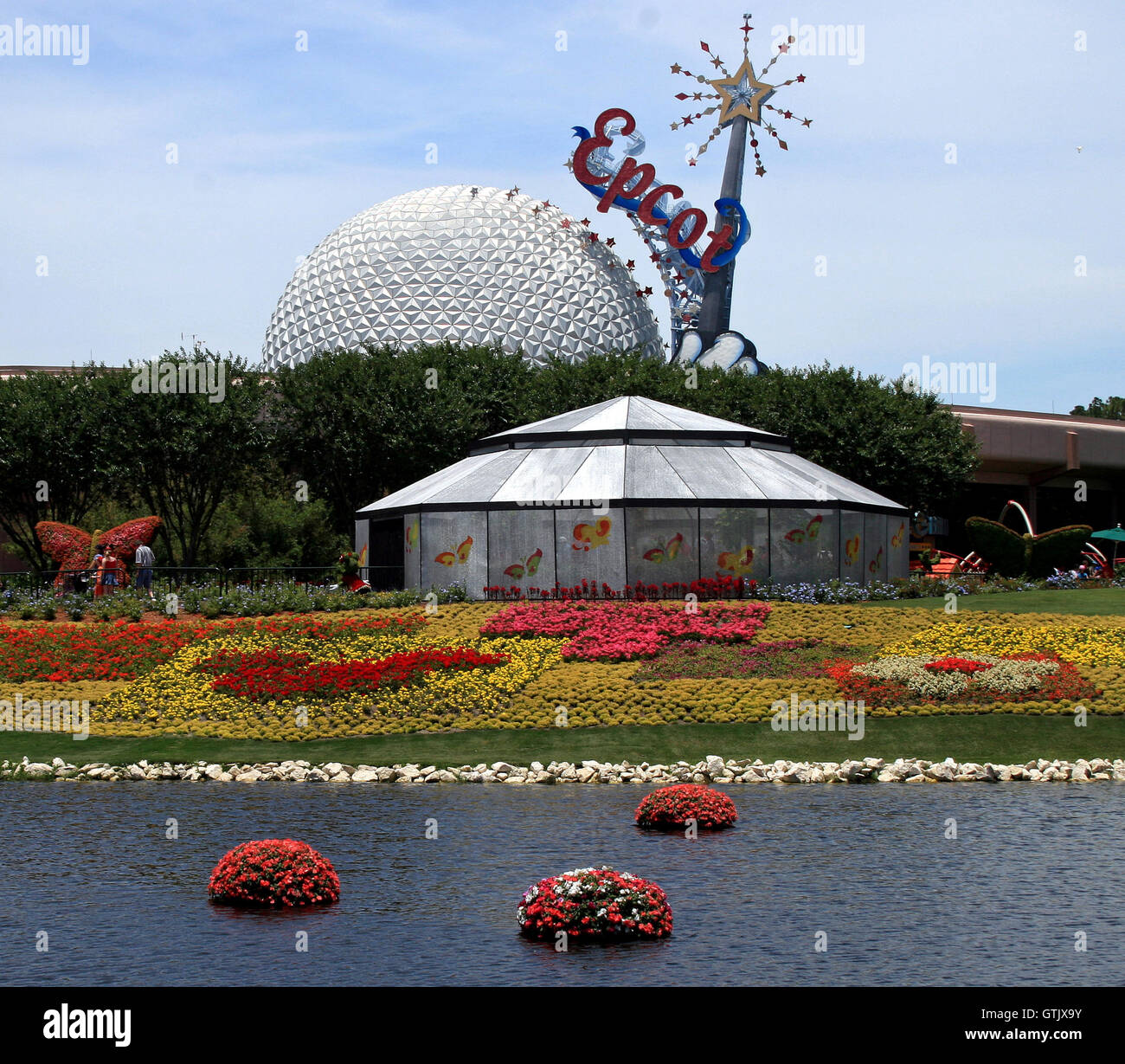 Orlando, Florida. May 21st, 2007. Flowers and the Butterfly House of ...