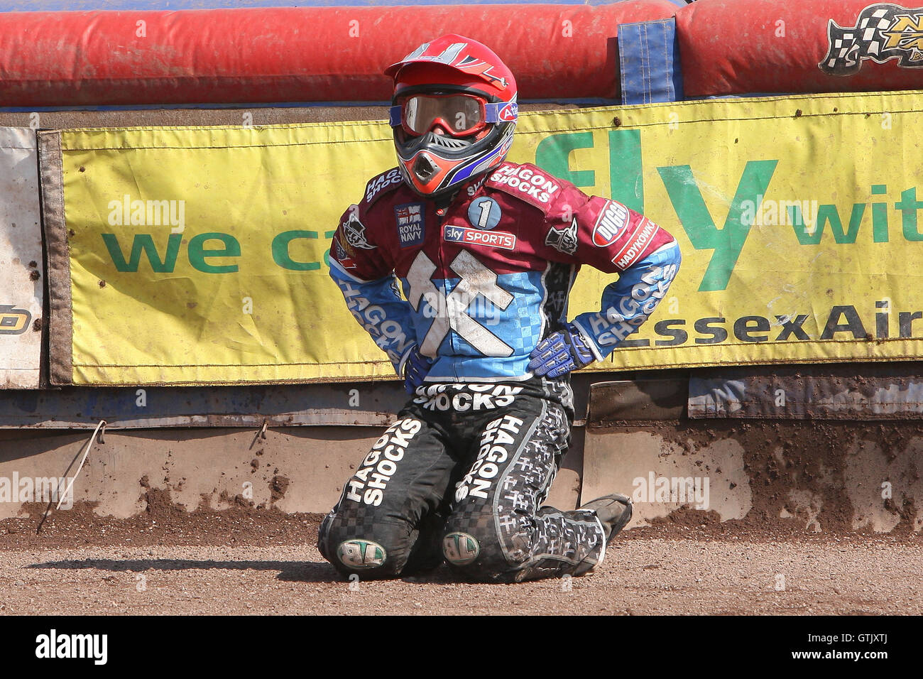 Heat 15: Despair for Lee Richardson after he crashes out - Lakeside ...