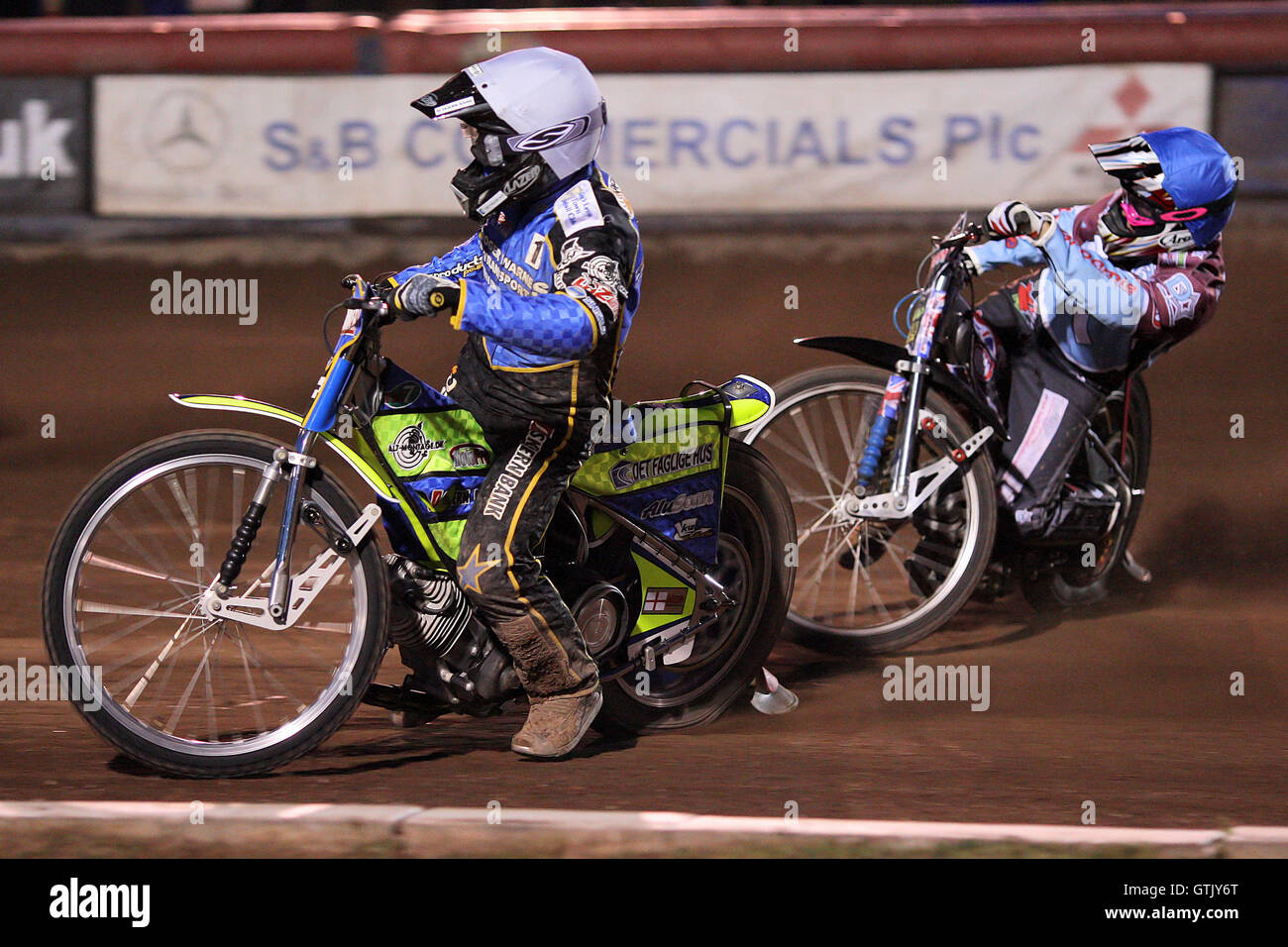 Heat 11: Kenneth Bjerre (white) and Rob Mear - Lakeside Hammers vs King ...