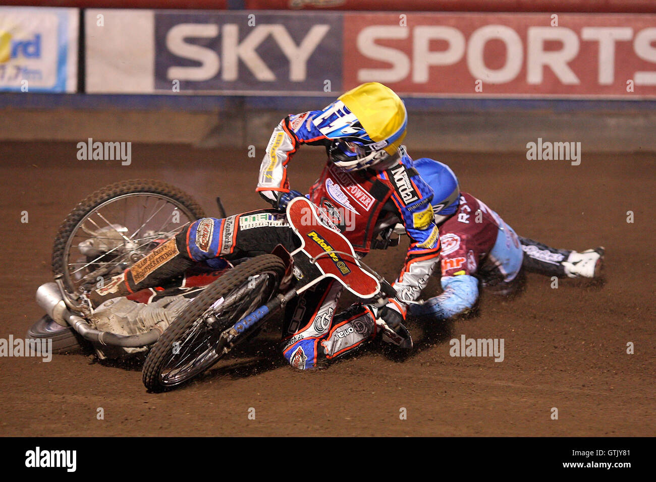 Heat 2: Rene Bach (yellow) and Stuart Robson (blue) crash out ...