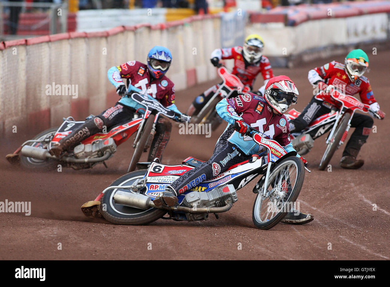 Heat 2: Phil Morris (red), Stuart Robson (blue), Kenneth Hansen (yellow ...