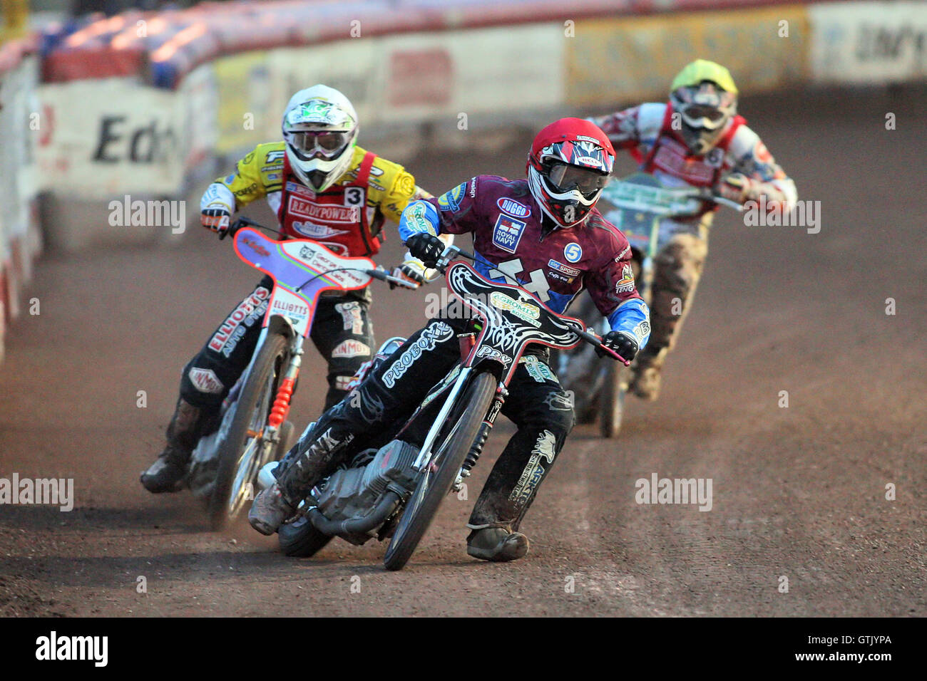 Heat 4 re-run: Shields (red), Schlein (white) and Tressarieu - Lakeside ...