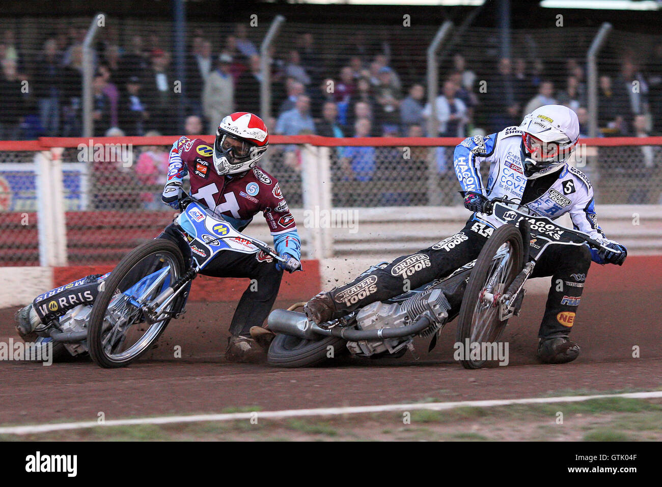 Heat 4: Piotr Swiderski (red) and Darcy Ward - Lakeside Hammers vs ...