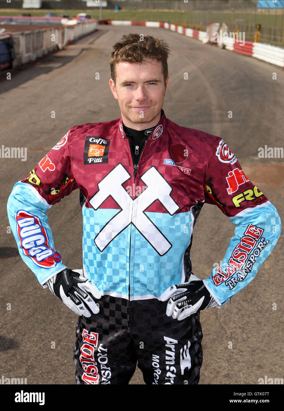 Stuart Robson of Lakeside - Lakeside Hammers Press & Practice Day at ...