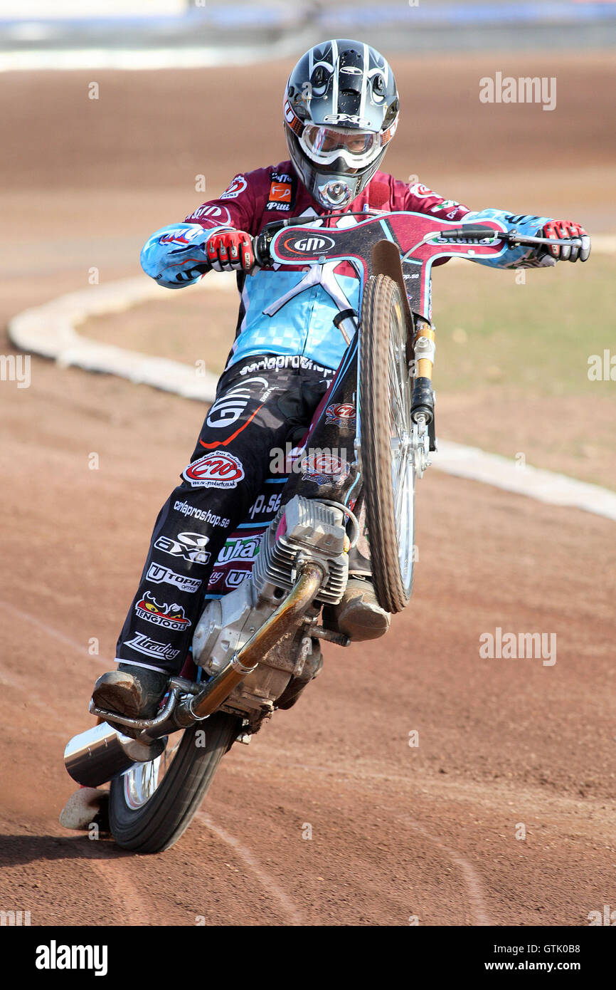 Joonas Kylmakorpi of Lakeside Hammers rides during practice - Lakeside ...