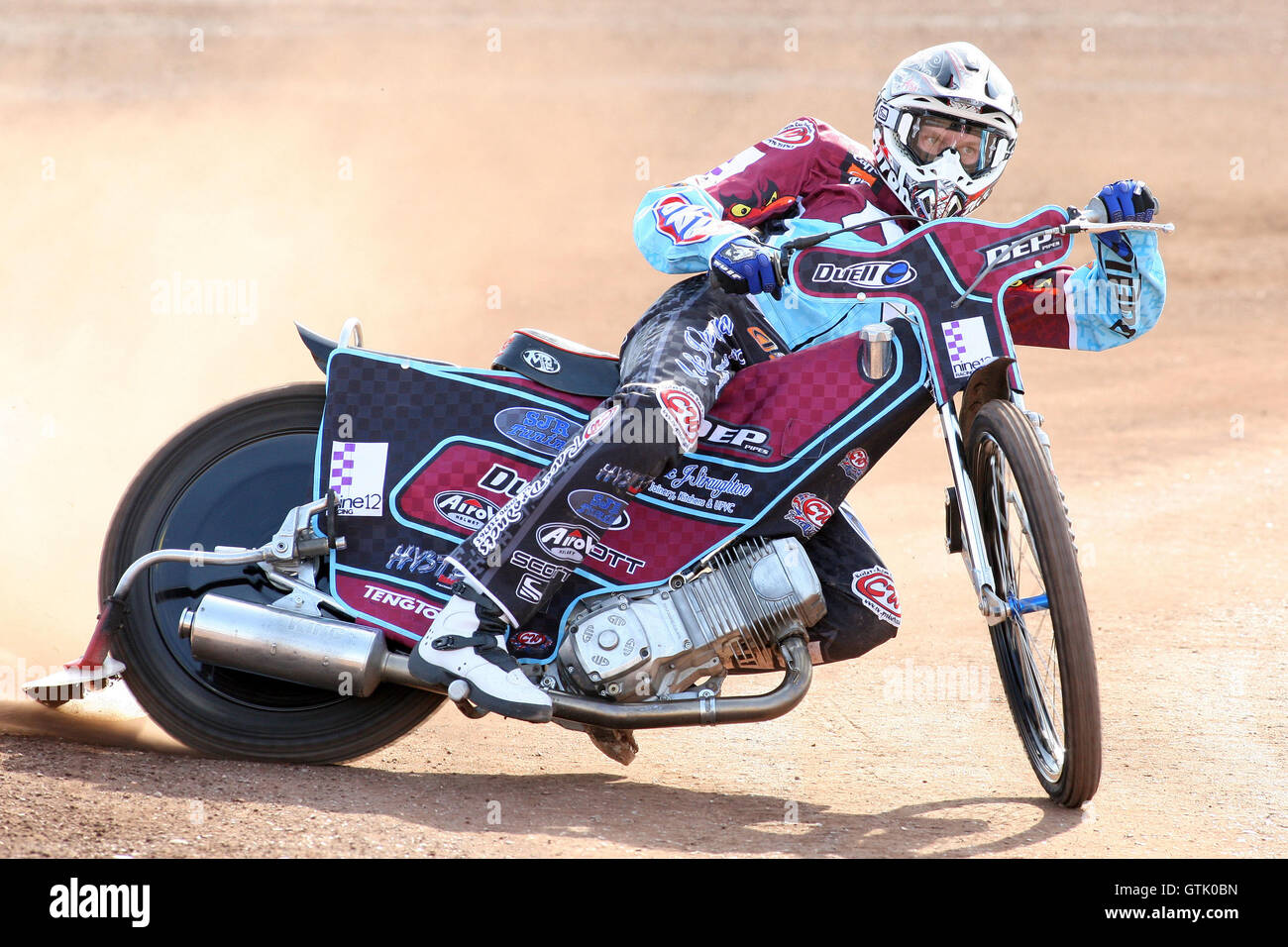 Kauko Nieminen of Lakeside Hammers rides during practice - Lakeside ...