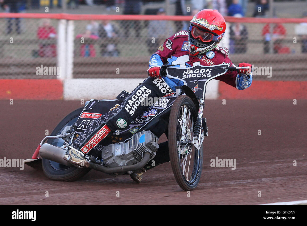 Heat 1: Lee Richardson in action for Lakeside - Lakeside Hammers vs ...