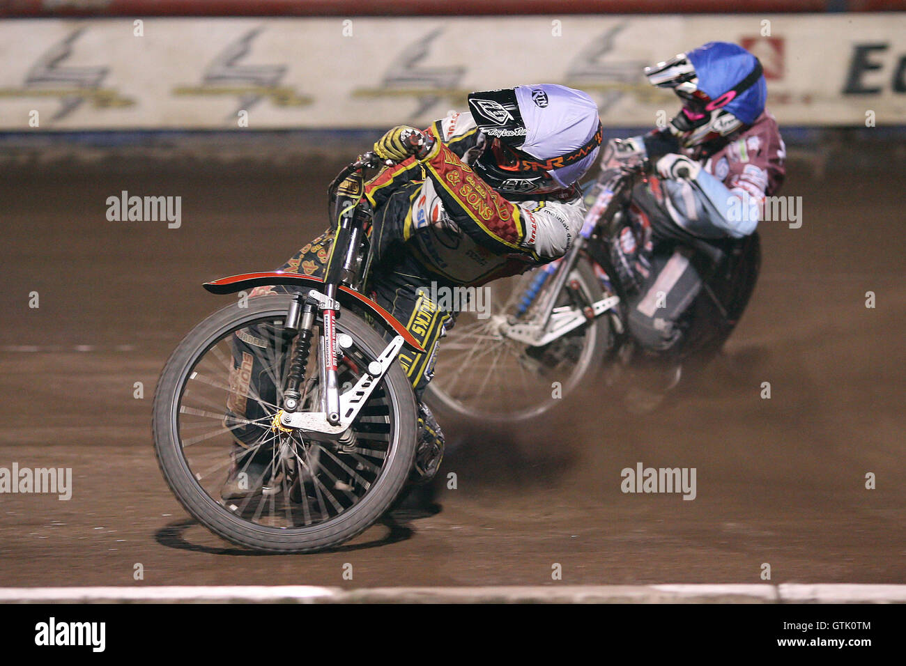 Heat 11: Scott Nicholls (white) and Rob Mear (blue) - Lakeside Hammers ...