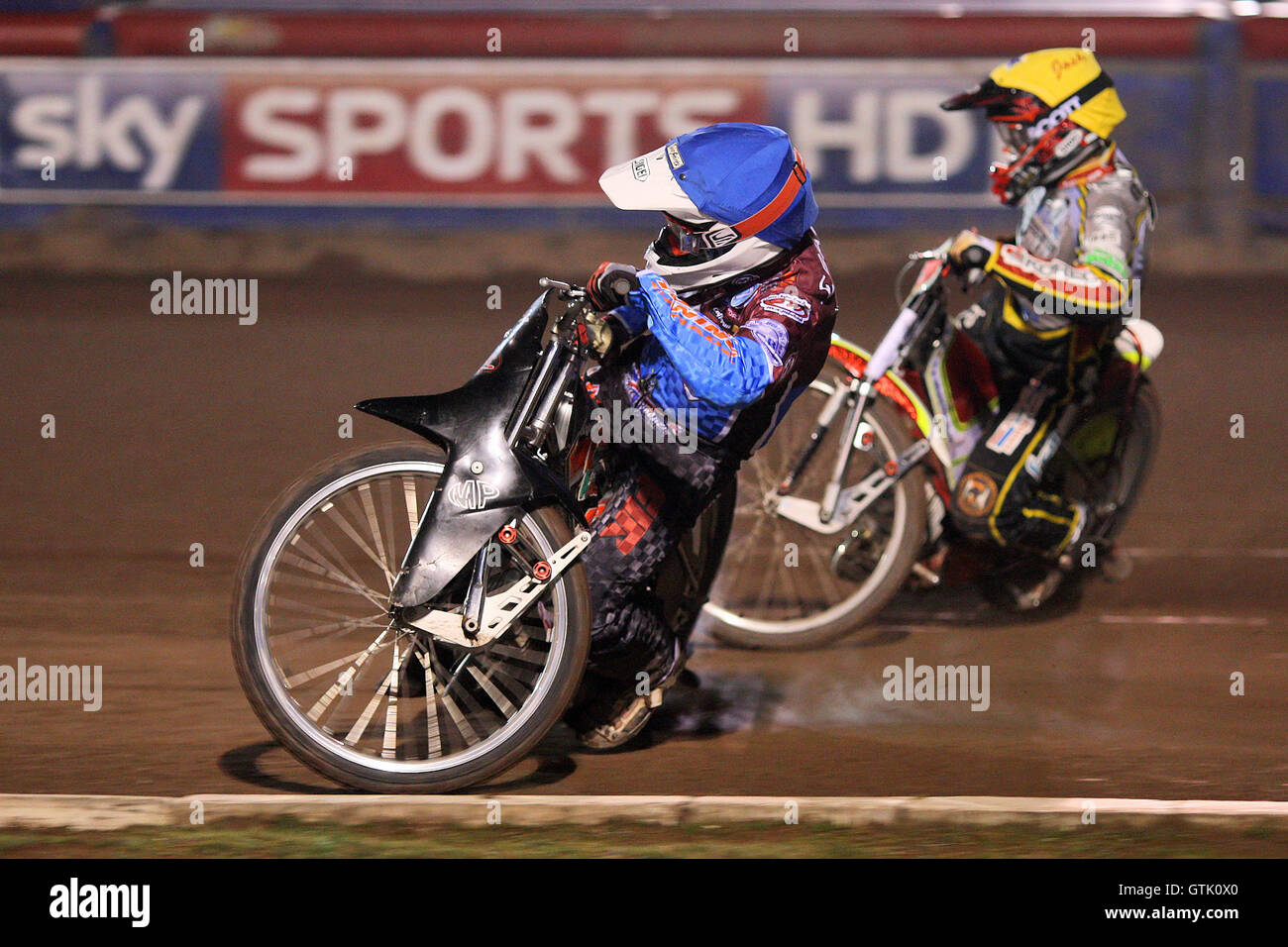 Heat 4: Kyle Legault (blue) and Josh Grajczonek (yellow) - Lakeside ...
