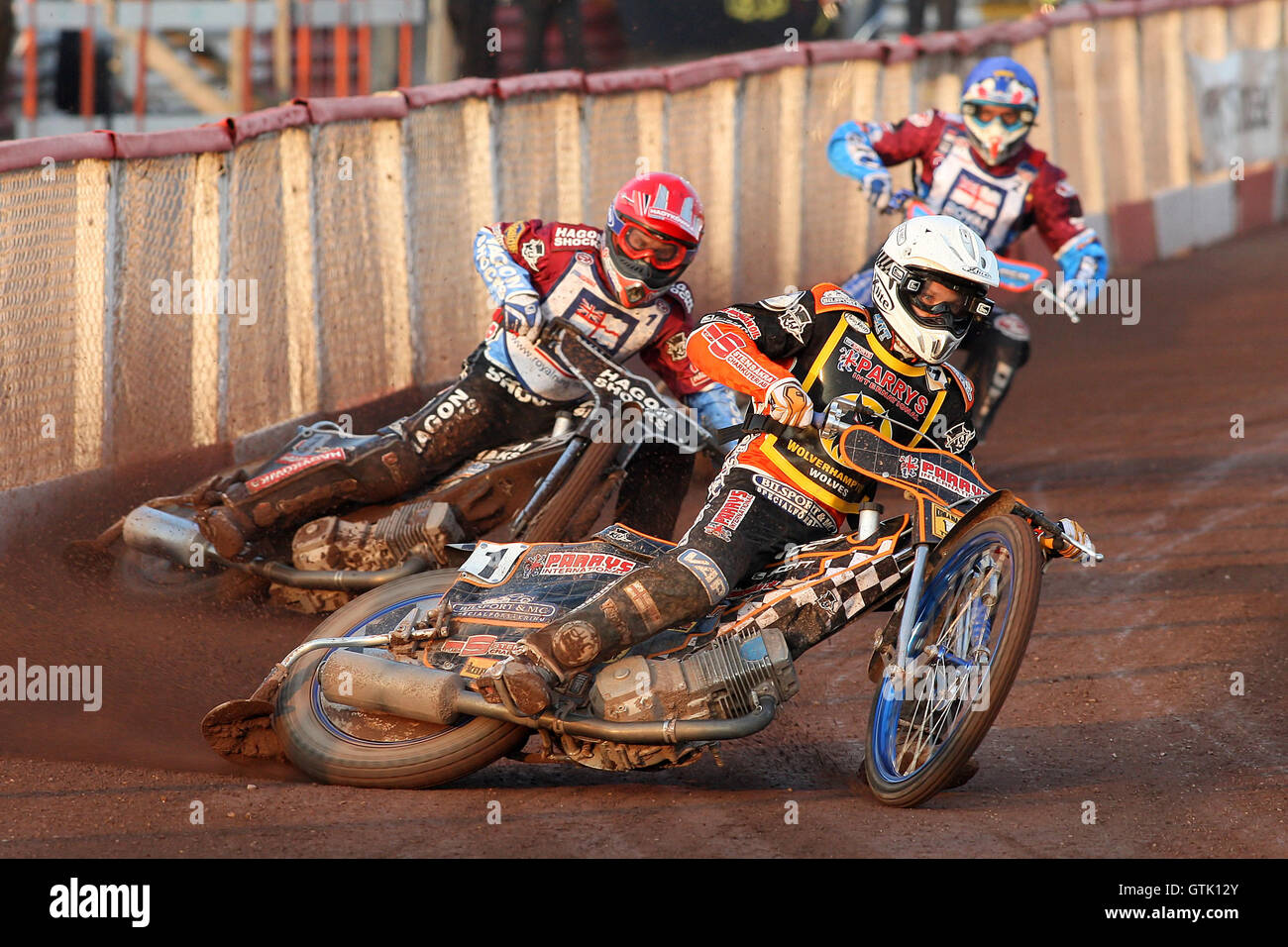 Heat 1 re-run: F Lindgren (white), Richardson (red|) and Nieminen ...