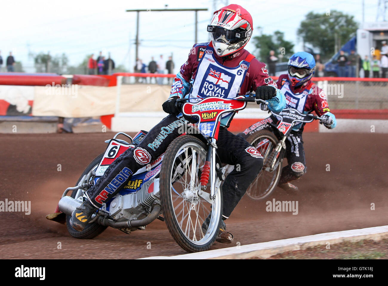 Heat 2: Phil Morris (red) and Stuart Robson - Sky Sports Elite League ...
