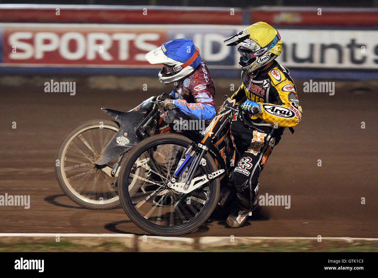 Heat 4: Ricky Wells (yellow) and Kyle Legault - Lakeside Hammers vs ...