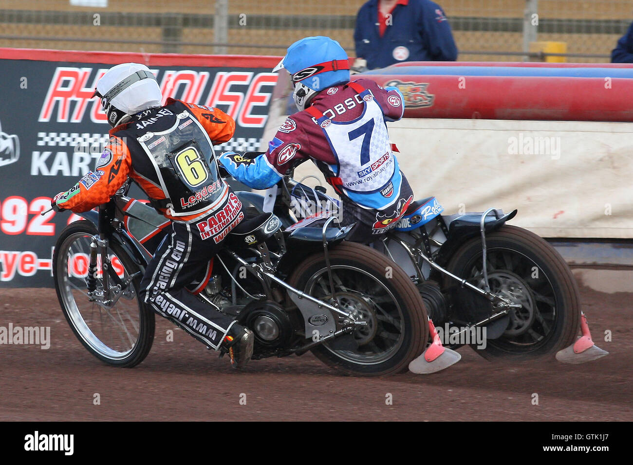 Heat 2: Stuart Robson (blue) and Joe Haines - Lakeside Hammers vs ...
