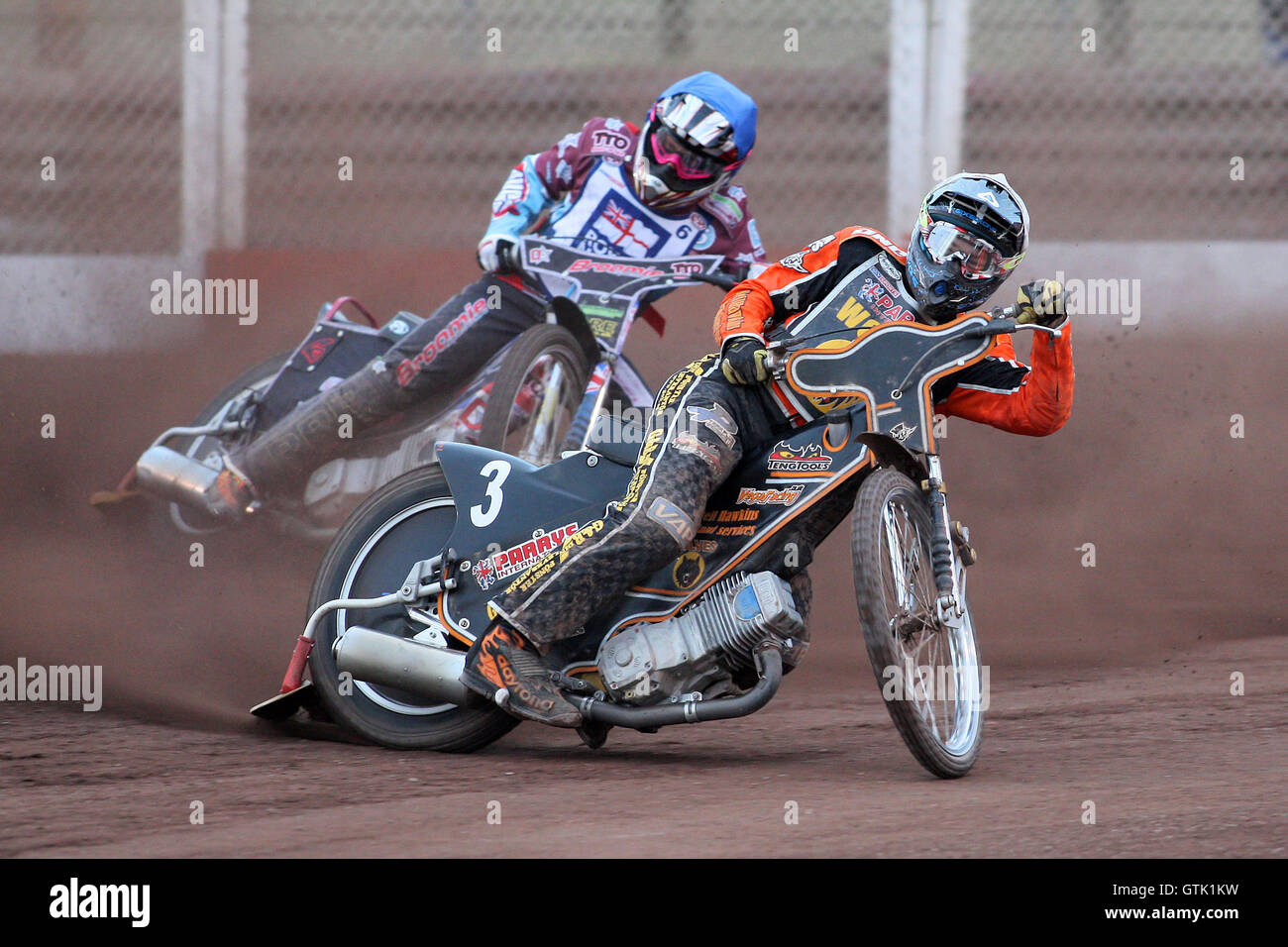 Heat 7: Ludvig Lindgren (white) and Robert Mear (blue) - Lakeside ...