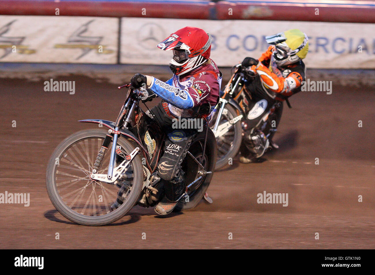Heat 12: Adam Shields (red) and Ricky Wells - Lakeside Hammers vs ...