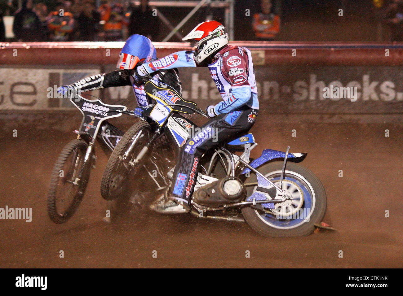Heat 15: Piotr Swiderski (red) and Lee Richardson crash out - Lakeside ...