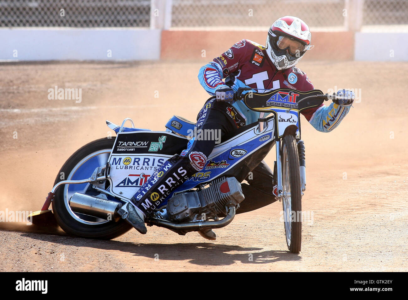 Piotr Swiderski of Lakeside Hammers in riding action - Lakeside Hammers ...