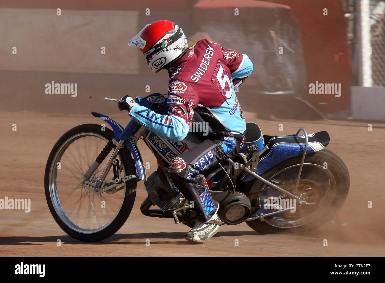 Piotr Swiderski of Lakeside Hammers in riding action - Lakeside Hammers ...