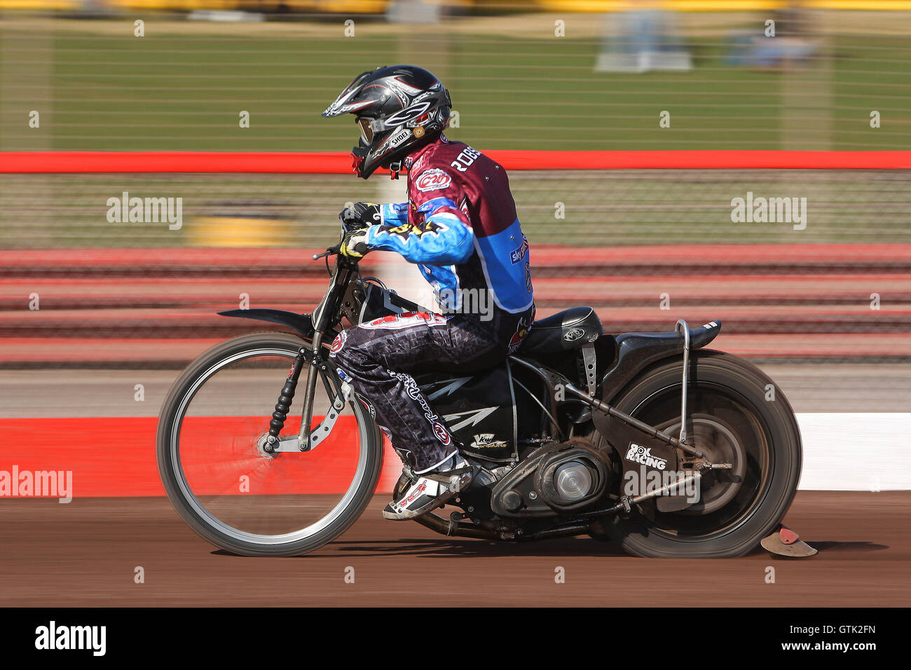 Stuart Robson of Lakeside Hammers in riding action - Lakeside Hammers ...