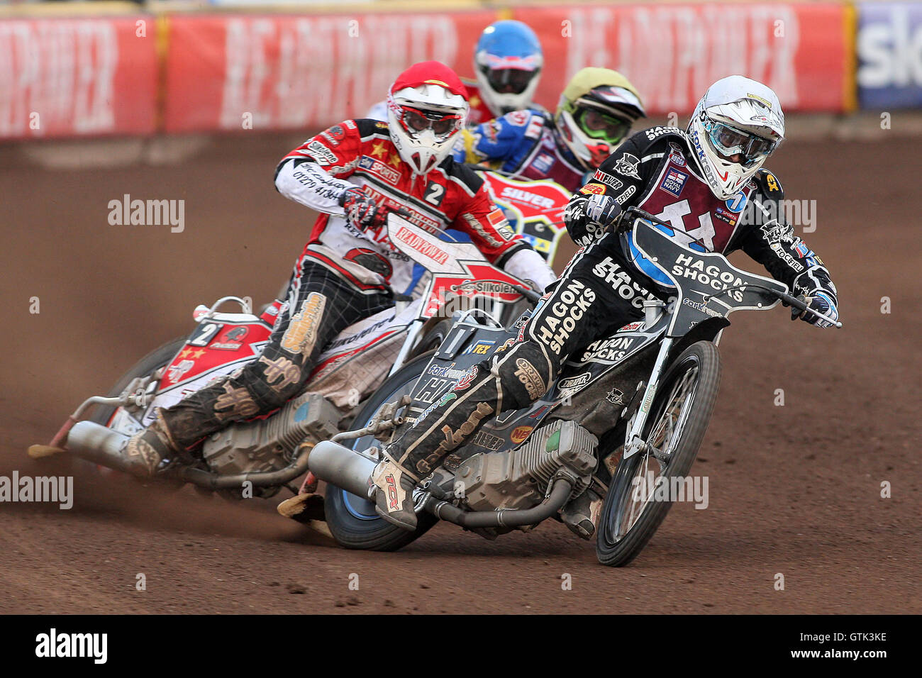 Heat 8: Chris Holder (white), Linus Sundstrom (red), Richard Lawson ...