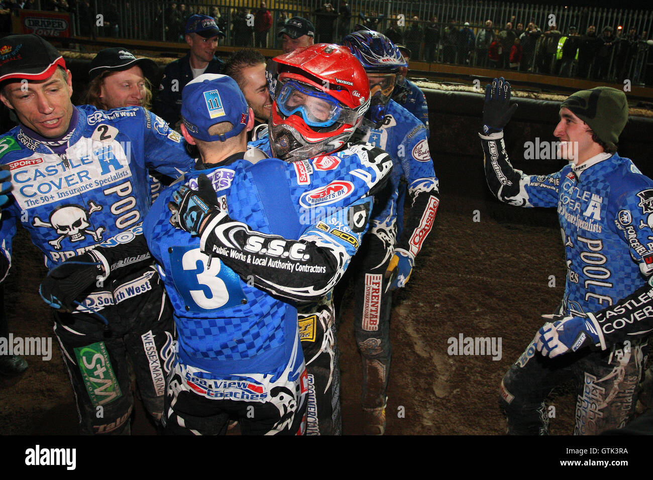 Poole celebrate victory after Heat 11 - Poole Pirates vs Lakeside ...