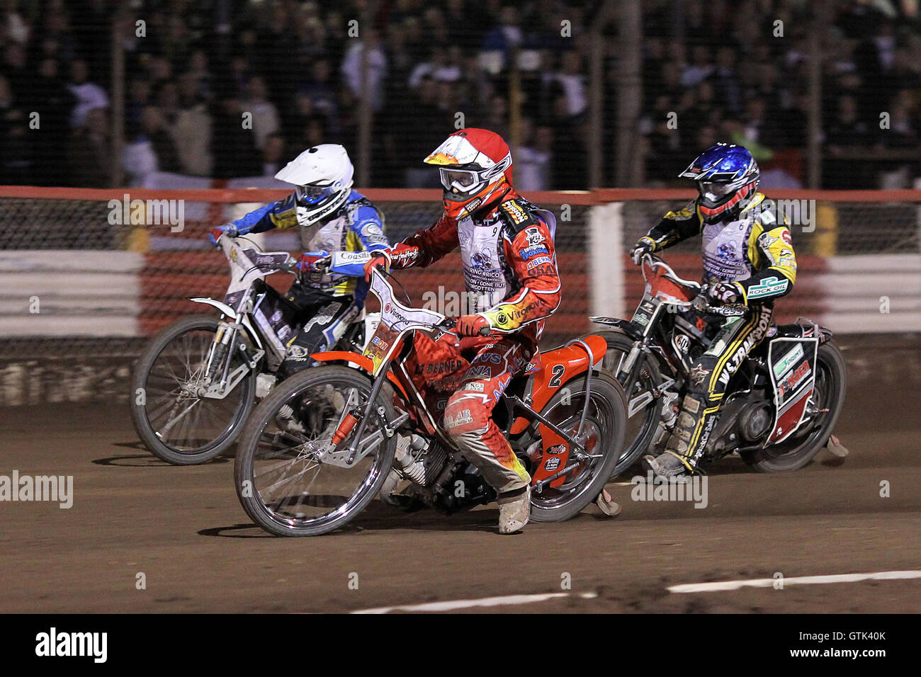 Heat 16: Andreas Jonsson (red), Chris Harris (blue) and Cameron ...