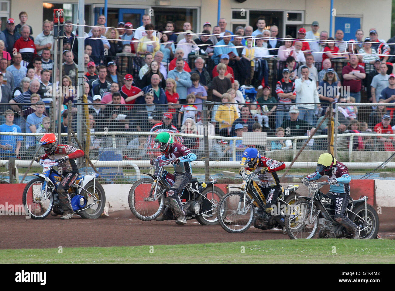 Heat 8: Simon Stead (red), Cory Gathercole (blue), Joonas Kylmakorpi ...