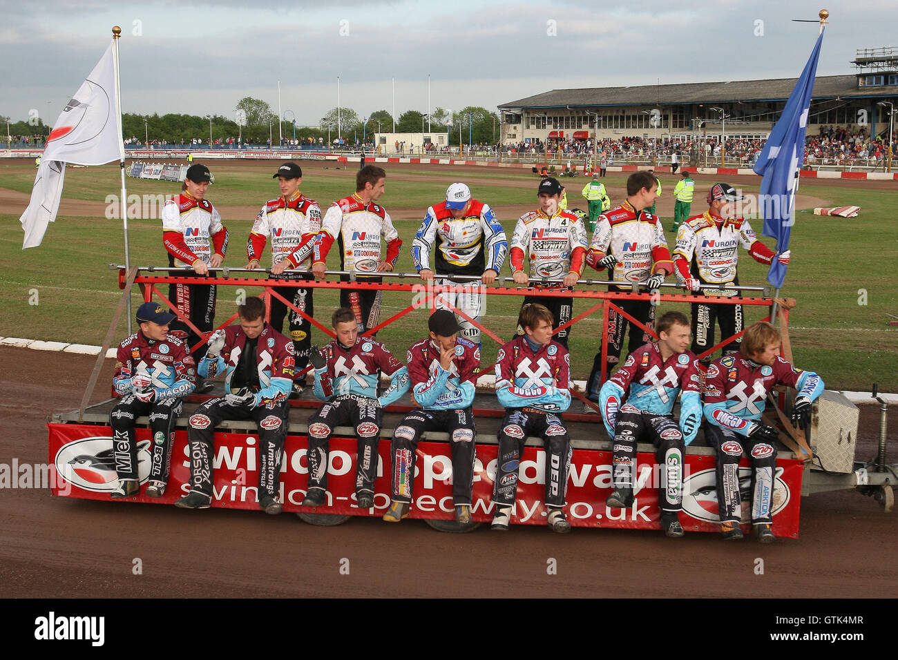 The teams are paraded before the start of racing - Swindon Robins vs ...