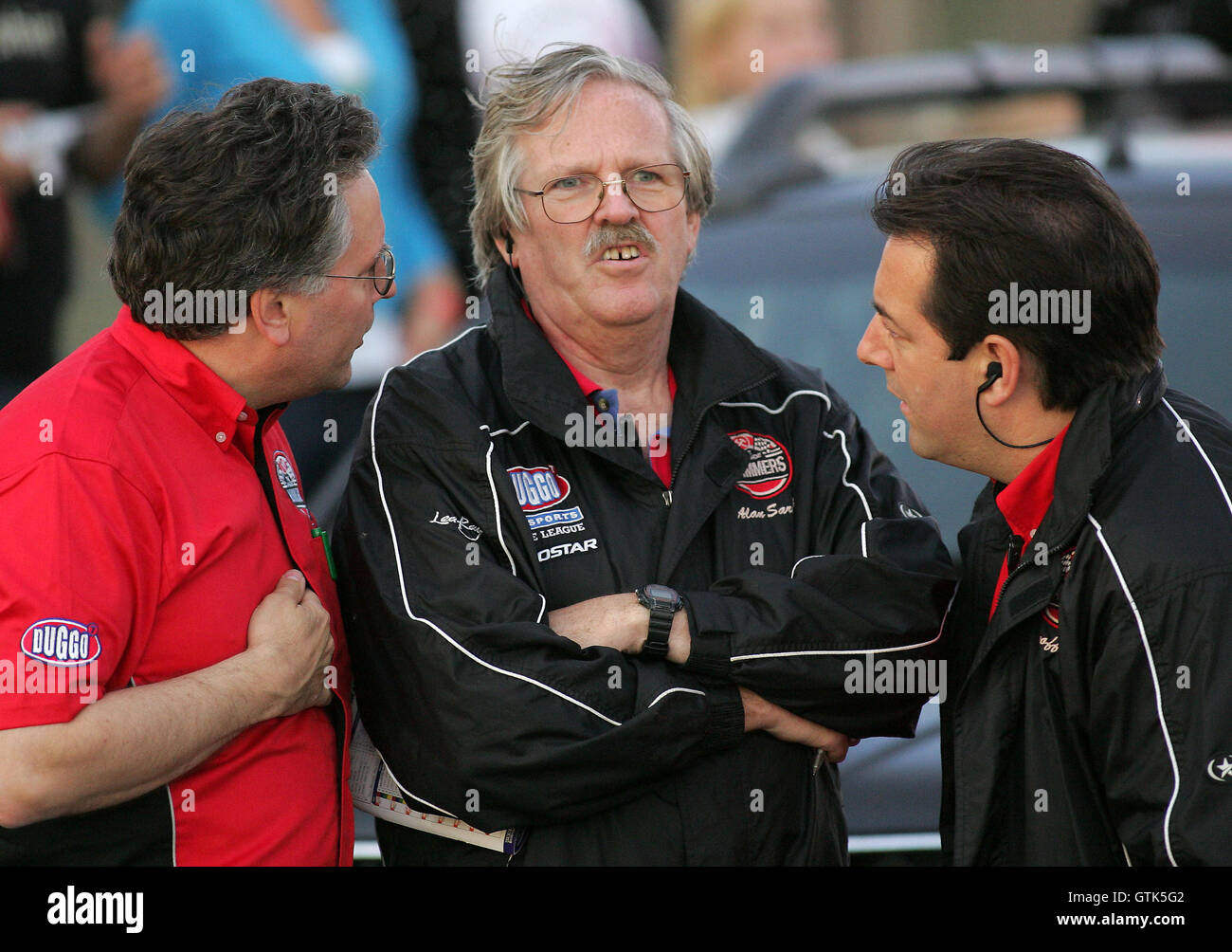 Alan Sargent is centre of attention - Lakeside Hammers vs Reading ...