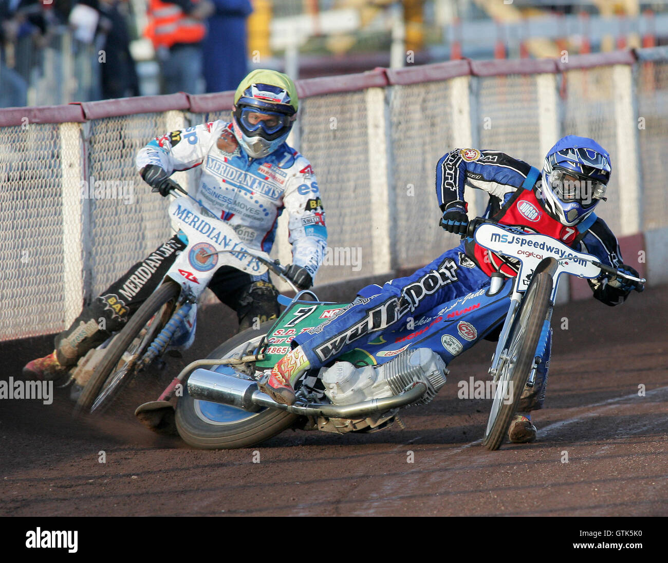 Heat 2 - Simota (yellow), Tomicek (blue) - Lakeside Hammers vs Reading ...