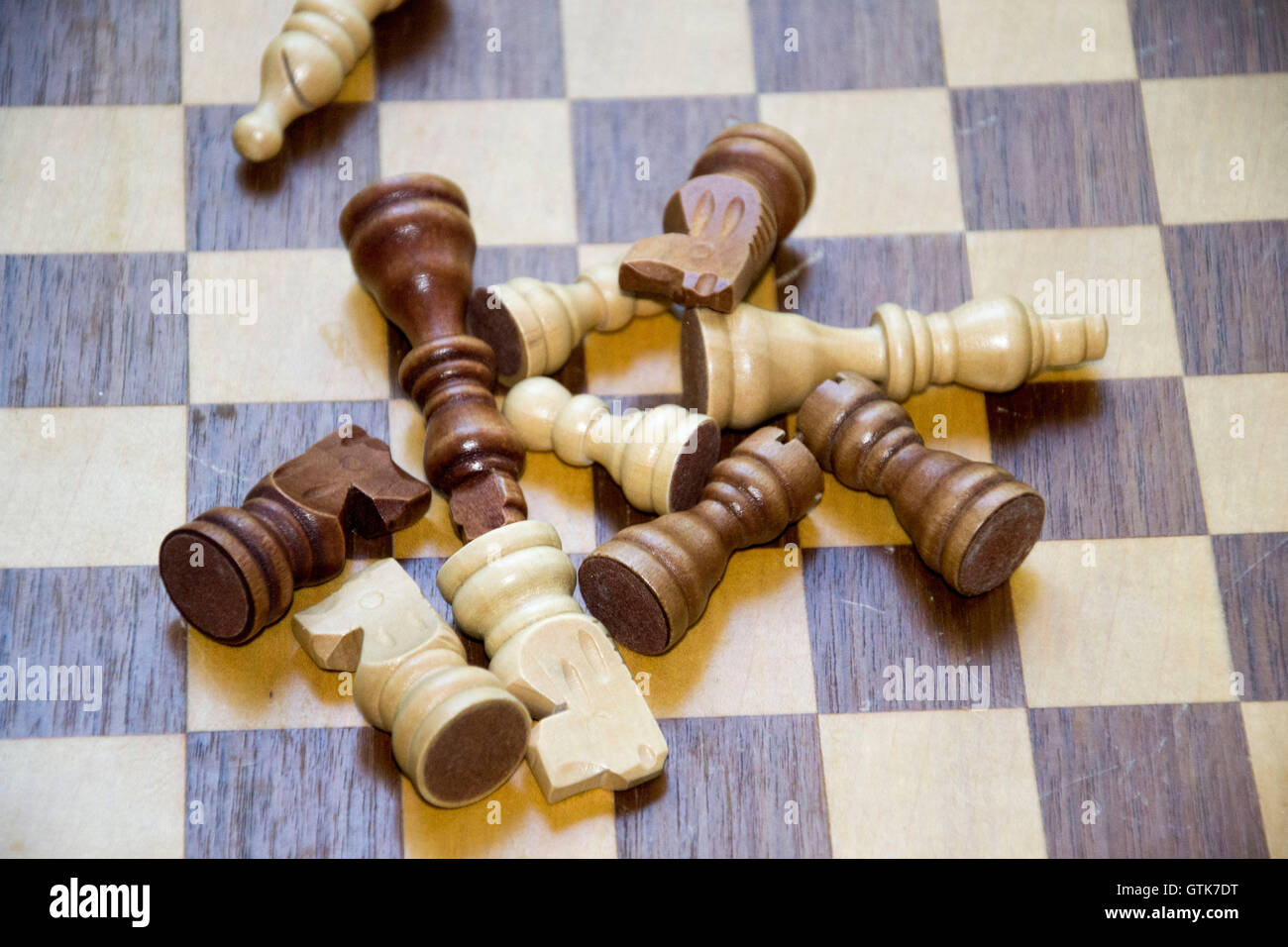 Chess pawn pattern hi-res stock photography and images - Alamy