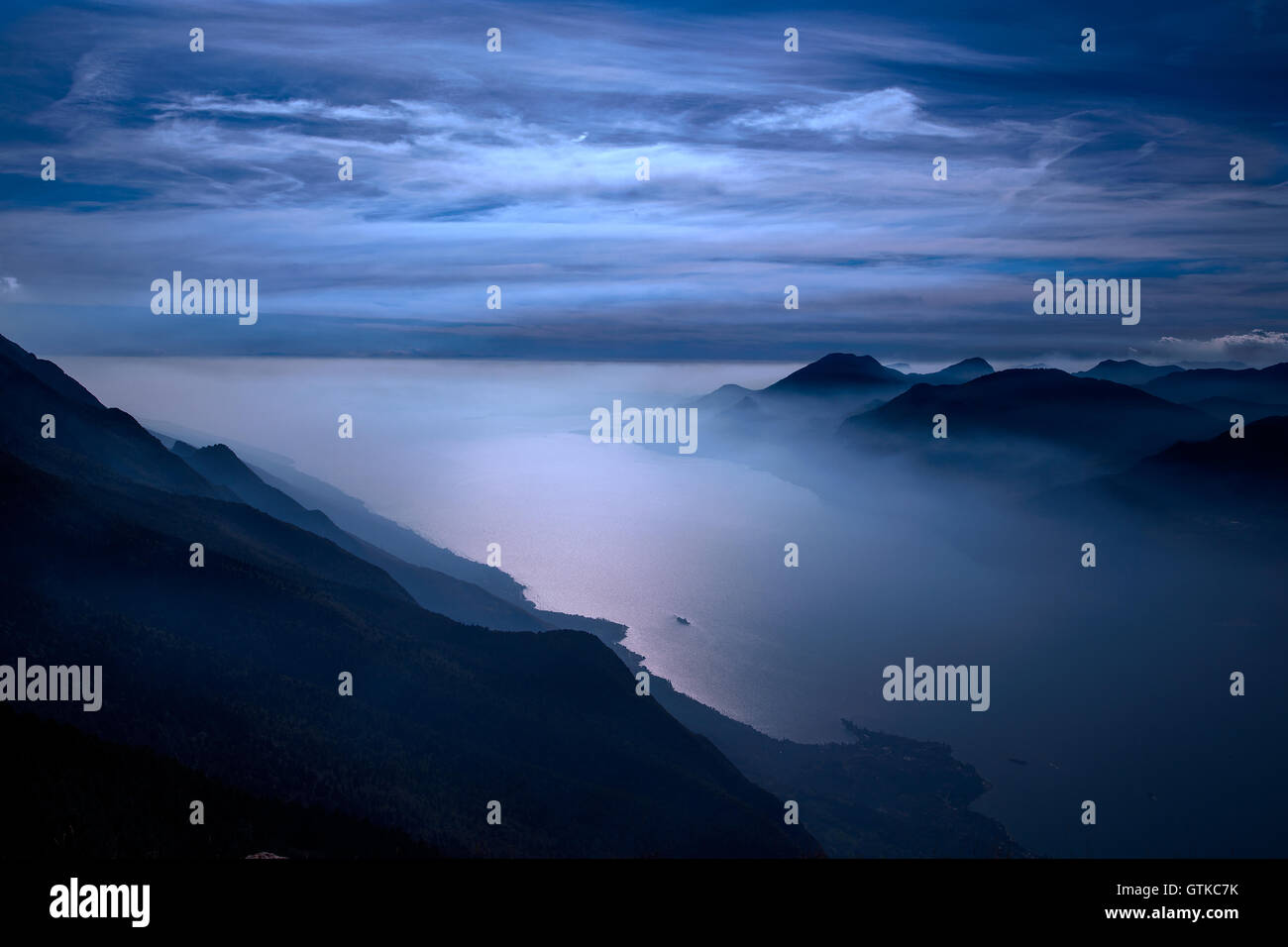 Moonlight under the lake Stock Photo - Alamy