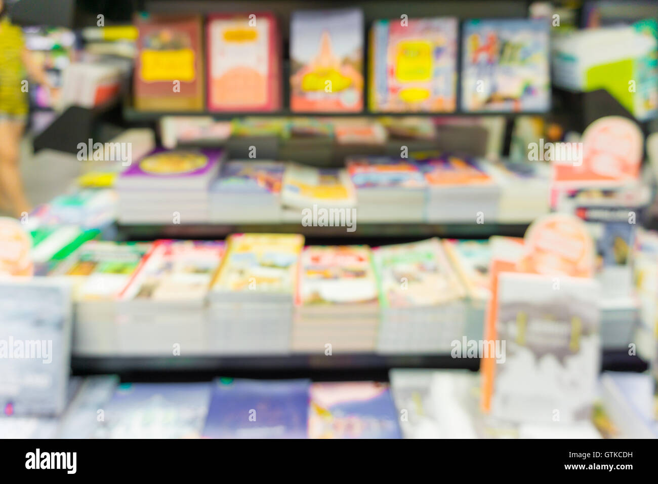 Blurred background of book store on shelf, Book shopping center Stock ...